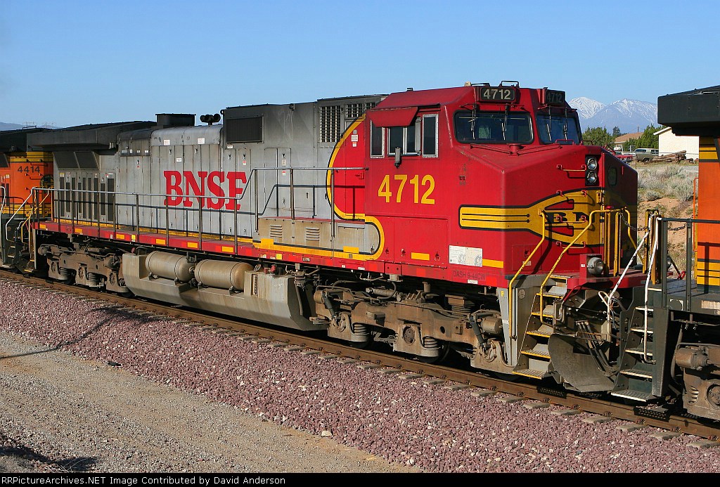 BNSF 4712